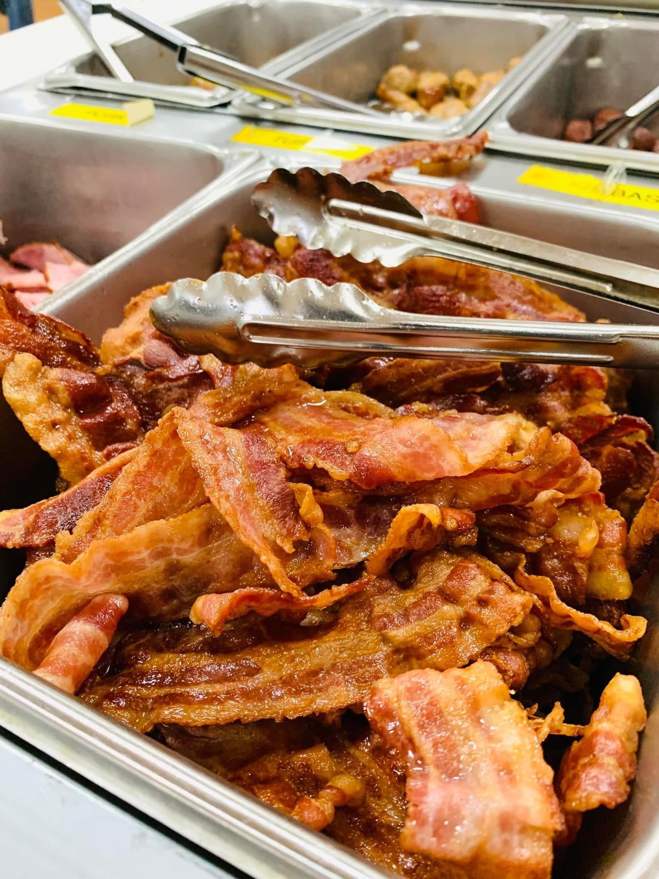 breakfast buffet bacon